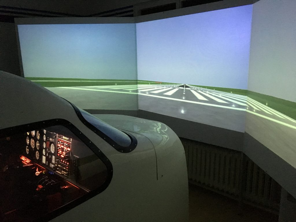 FNPT II Flight Simulator – Online Pilot Training by Flying Academy